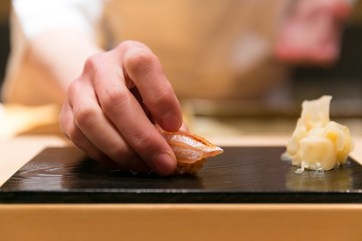 A Guide To Understanding Your Sushi Menu When In Japan | TouristSecrets