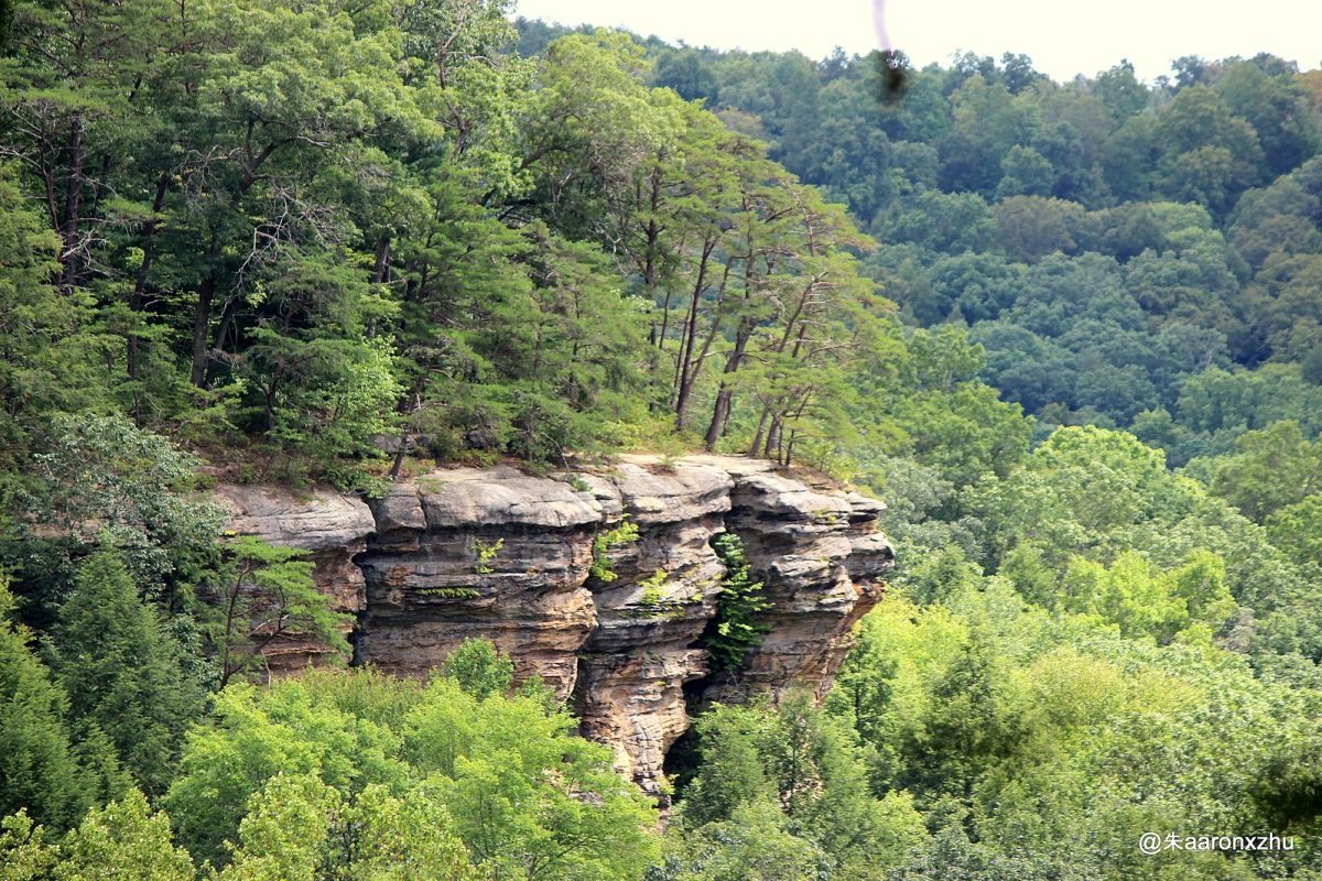 Top 10 Hiking Trails In The Ohio Wilderness | TouristSecrets