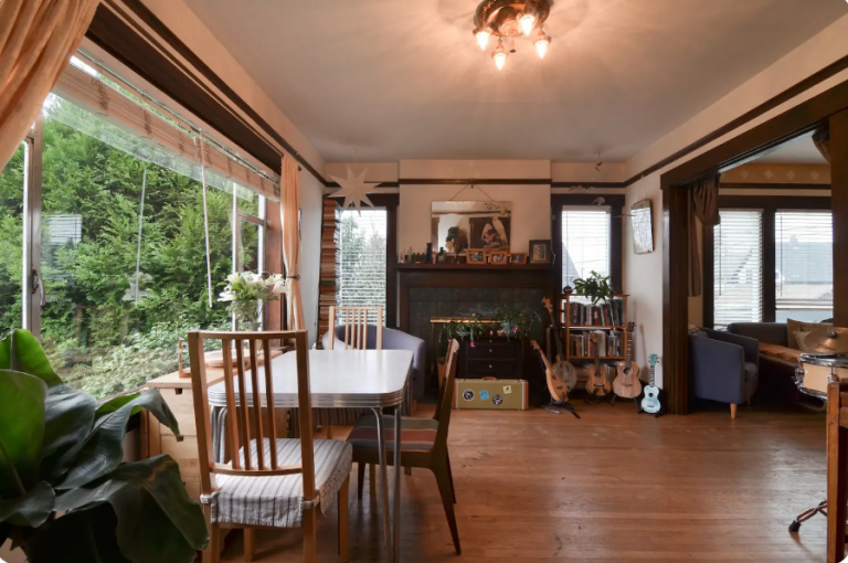 10 Airbnb Seattle Rentals To Consider For Your Trip | TouristSecrets