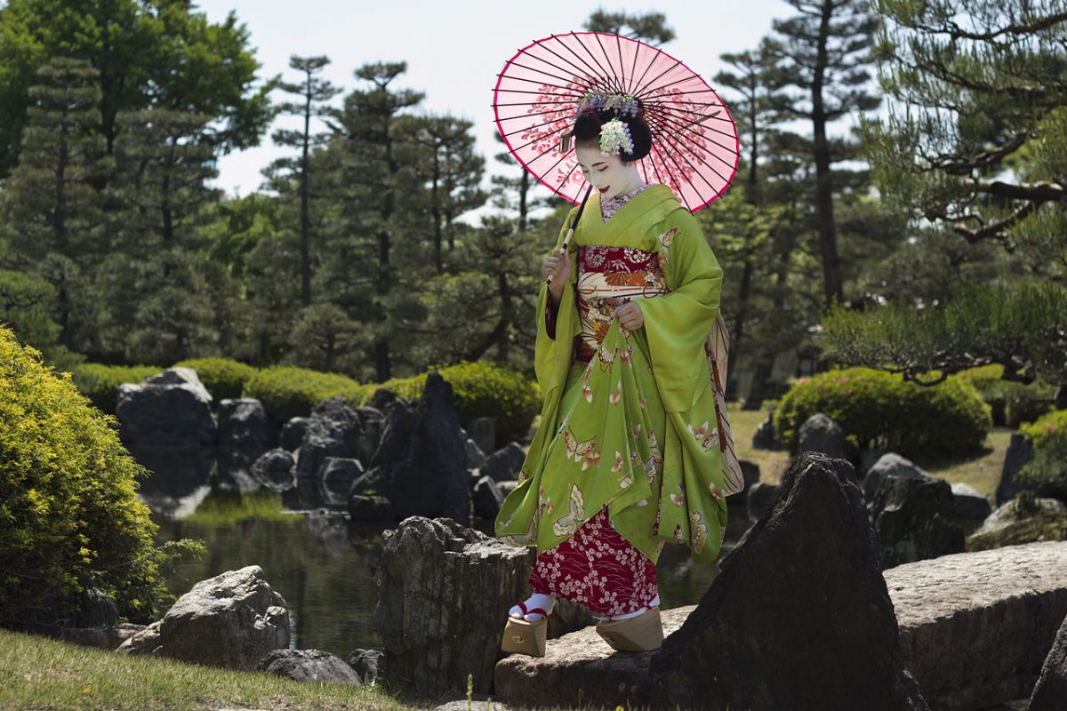 Understanding The Geisha Of Japan | TouristSecrets