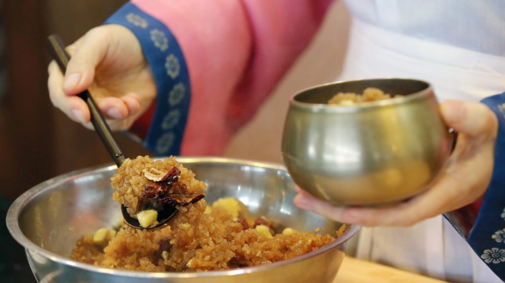 Korean Food - 20 Korean Dishes You Must Try Before You Die