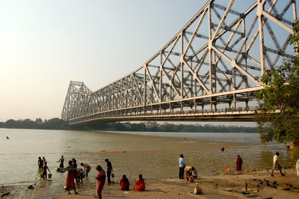 Howrah Bridge In Kolkata - All You Need To Know | TouristSecrets