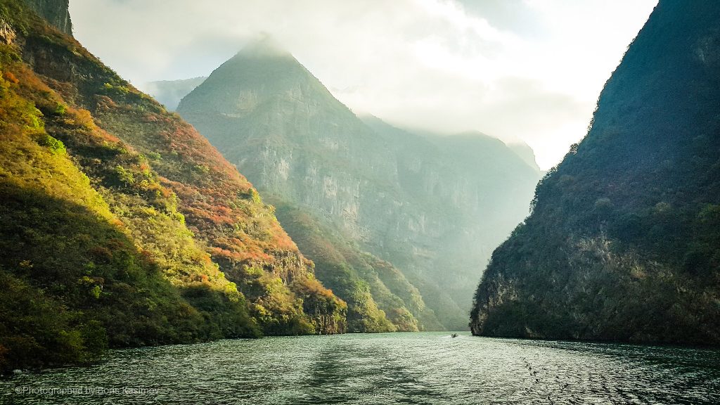 Explore The Longest Rivers in China | TouristSecrets