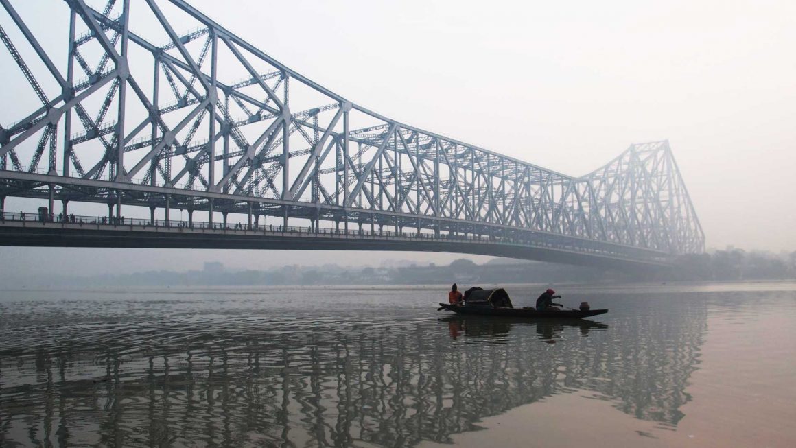 Howrah Bridge In Kolkata - All You Need To Know | TouristSecrets