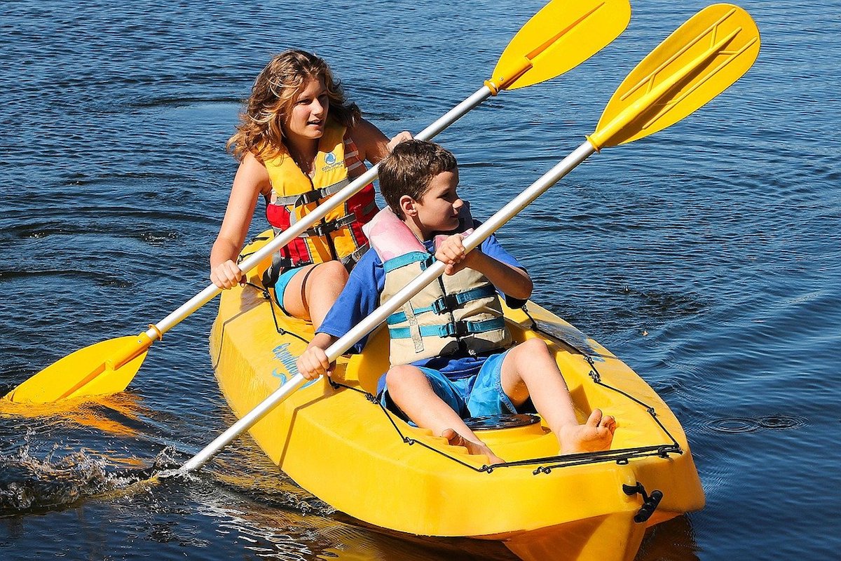 10 Best Tandem Kayaks for Every Adventurer in 2020 | TouristSecrets