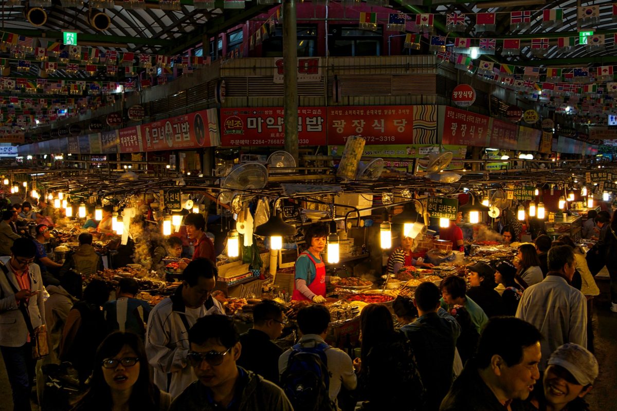 Top 15 Food You Must Try at Gwangjang Market, South Korea | TouristSecrets