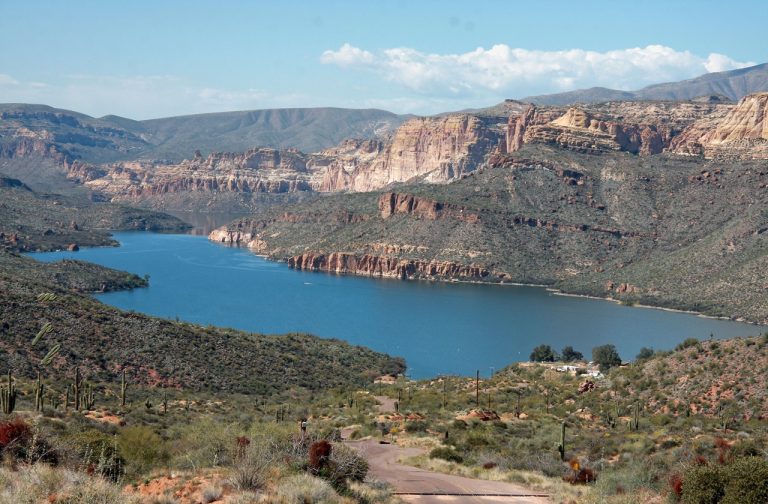 25 Best Lakes in Arizona | TouristSecrets