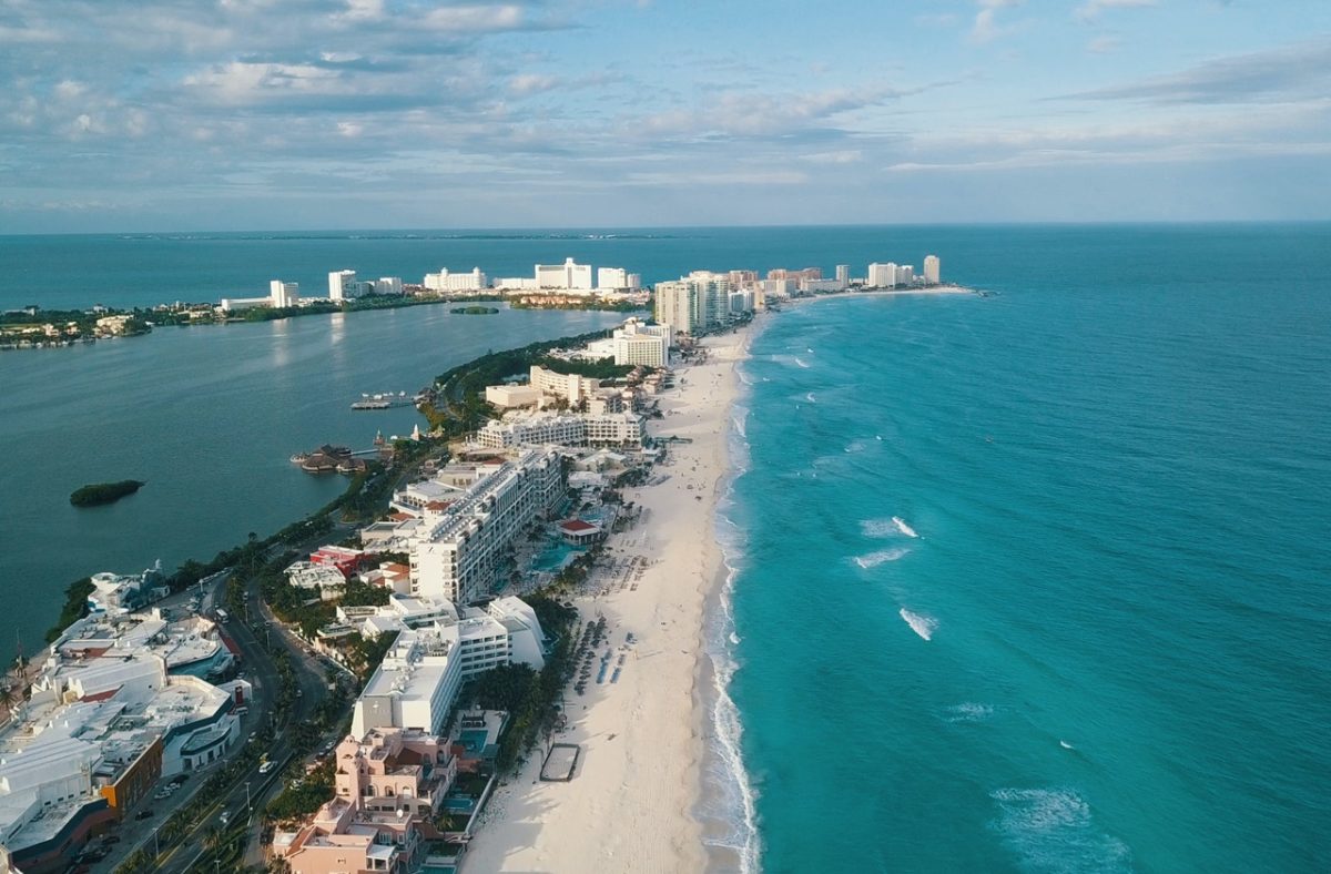 Best Time to Go to Cancun: A Comprehensive Guide | TouristSecrets