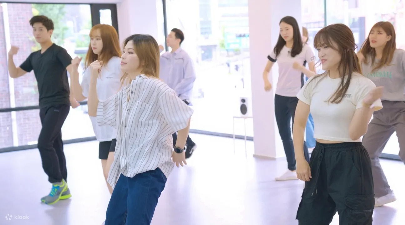 How To Take A KPop Dance Class In Seoul South Korea TouristSecrets How To Take A KPop Dance Class In Seoul South Korea TouristSecrets