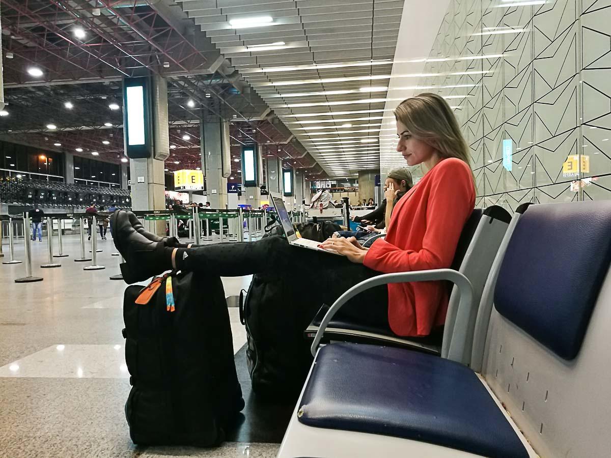 How To Travel With A Laptop | TouristSecrets