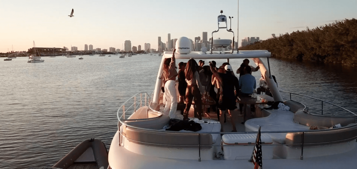 On board the Everything Boat | TouristSecrets