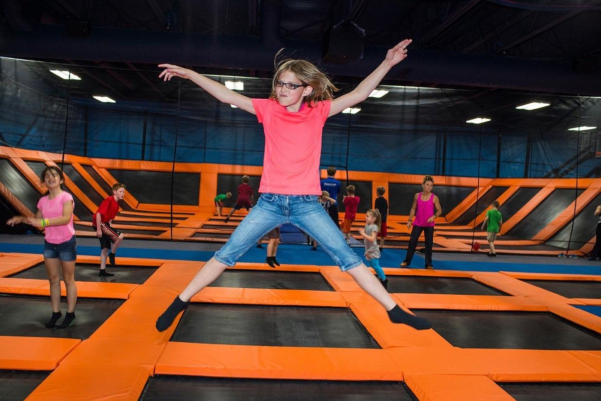 Bounce Into Fun At Wisconsin Dells' Knuckleheads Park | TouristSecrets