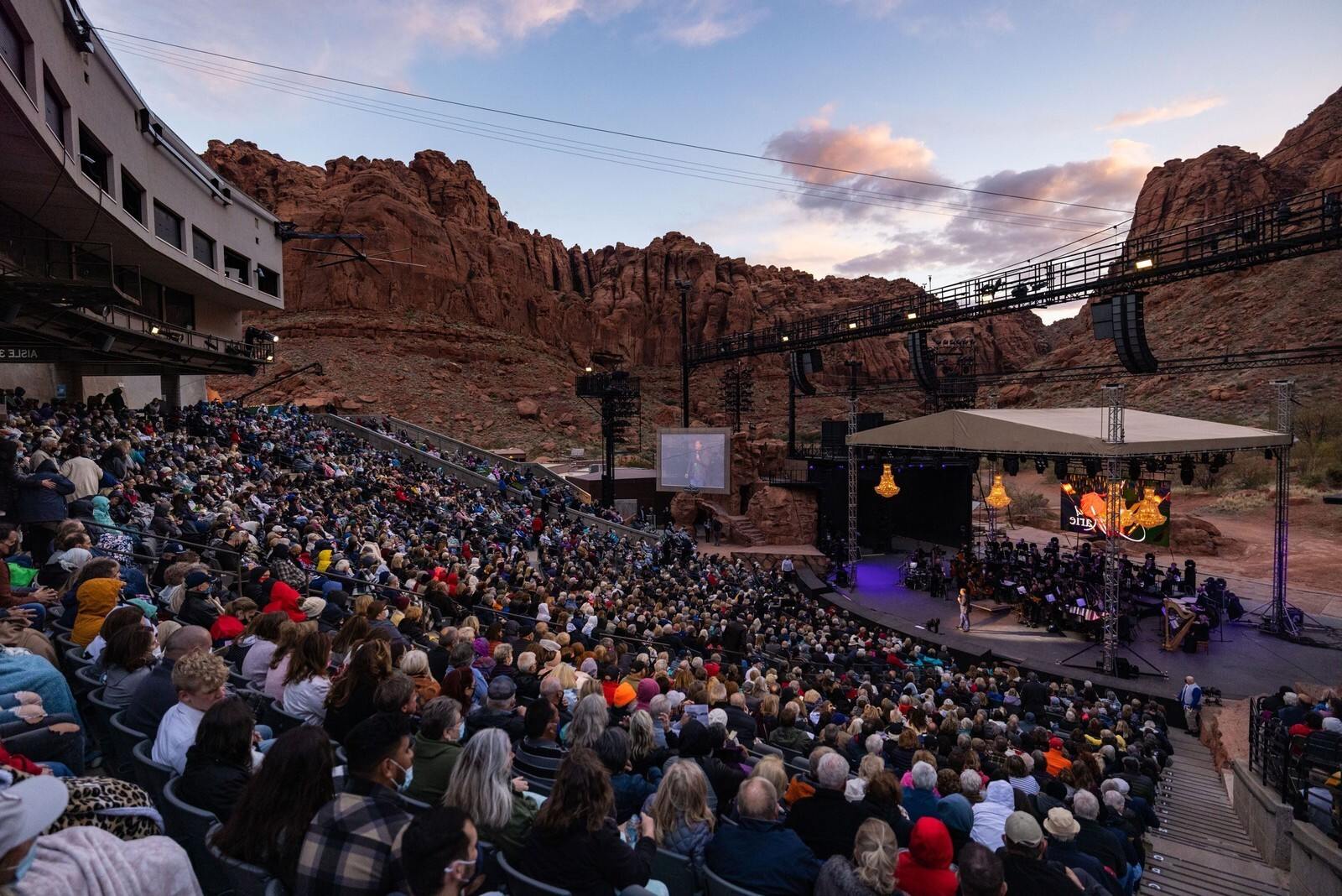 Enchanting Performances At Tuacahn Center For The Arts | TouristSecrets