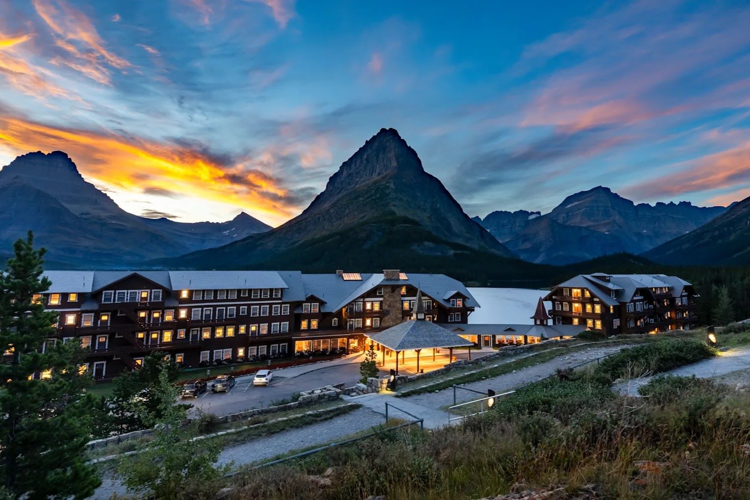 Cozy Up At Glacier Park Lodge's Grand Fireplace | TouristSecrets