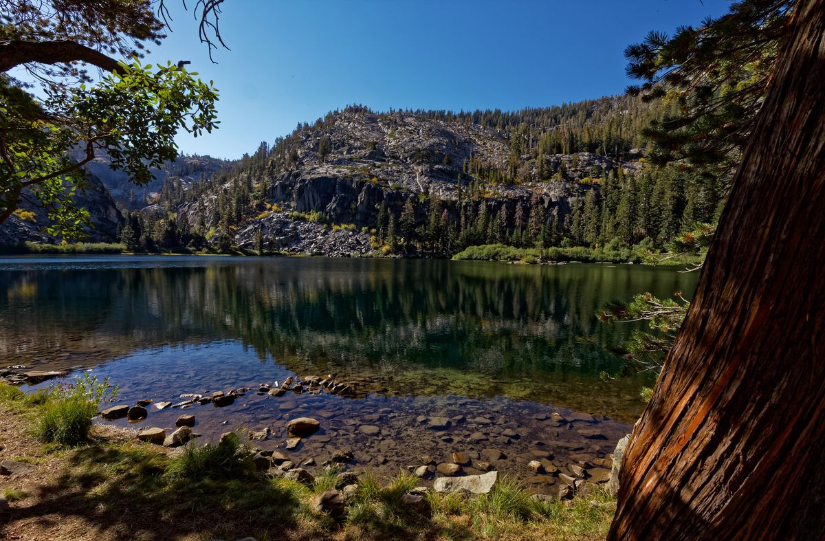 Mystery Of California's Hidden Lake | TouristSecrets
