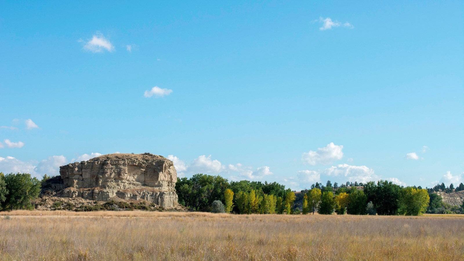 Hidden Trails Of Montana's Fort Rock | TouristSecrets