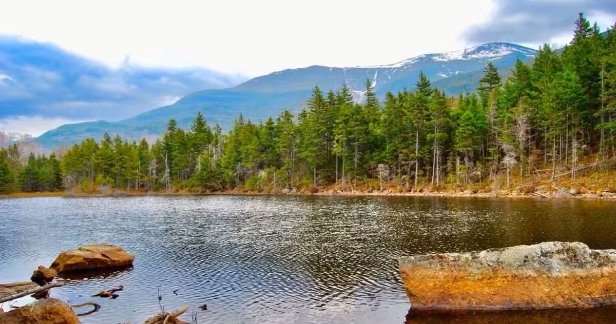Hidden Trails Of New Hampshire's White Lake | TouristSecrets