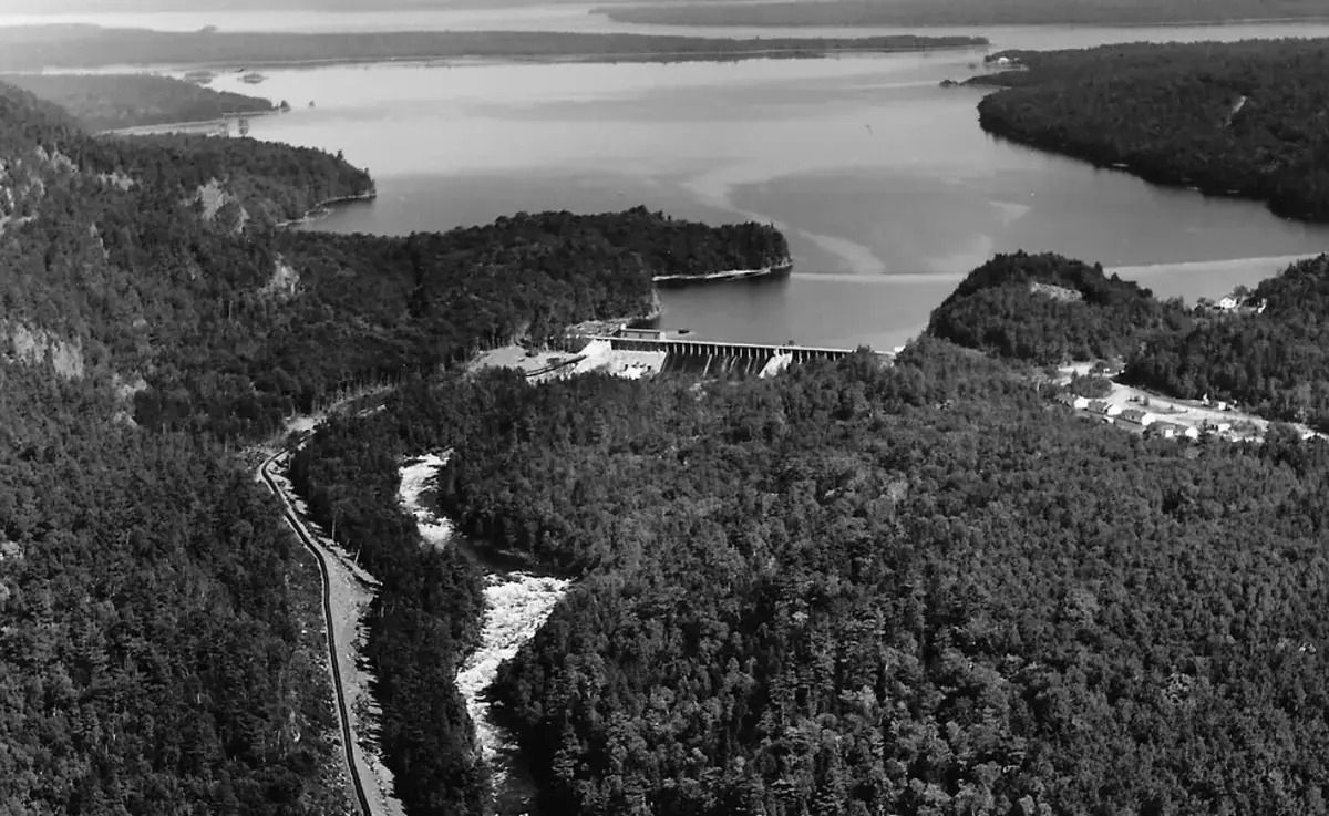 Mysteries Of Maines Ripogenus Lakes | TouristSecrets