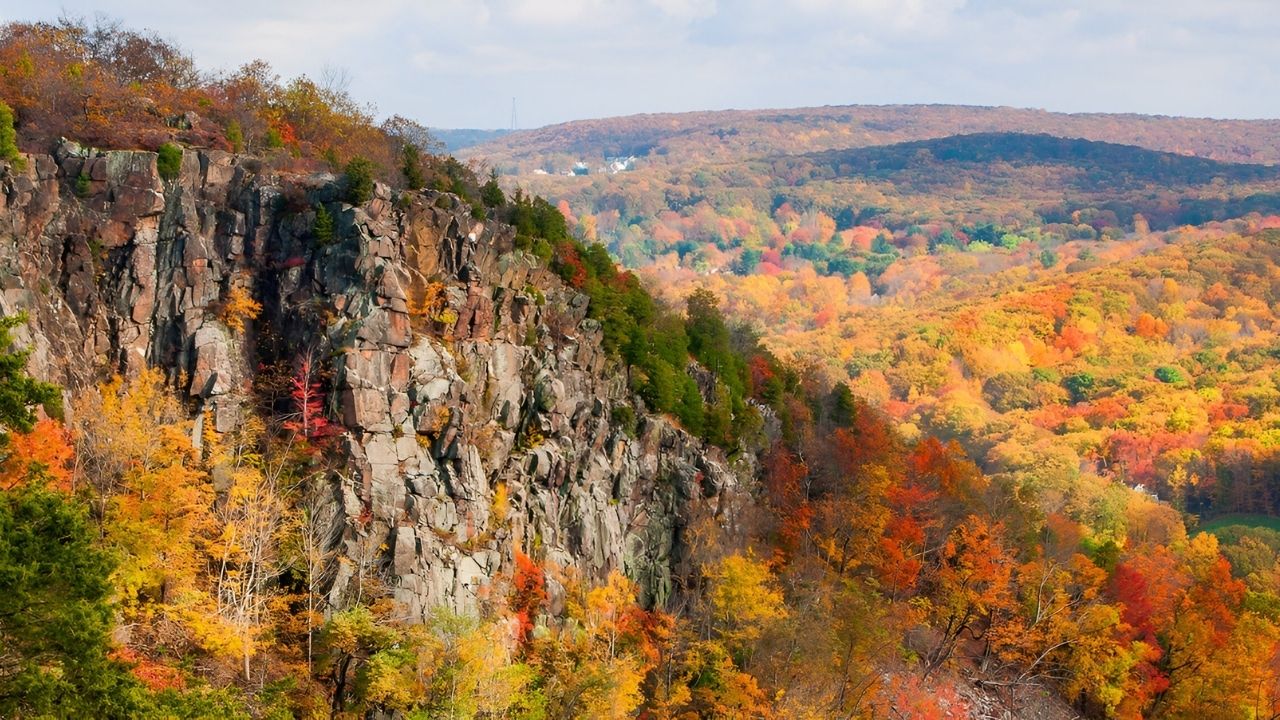 The Hidden Signal Towers Of Connecticut's Sleeping Giant | TouristSecrets
