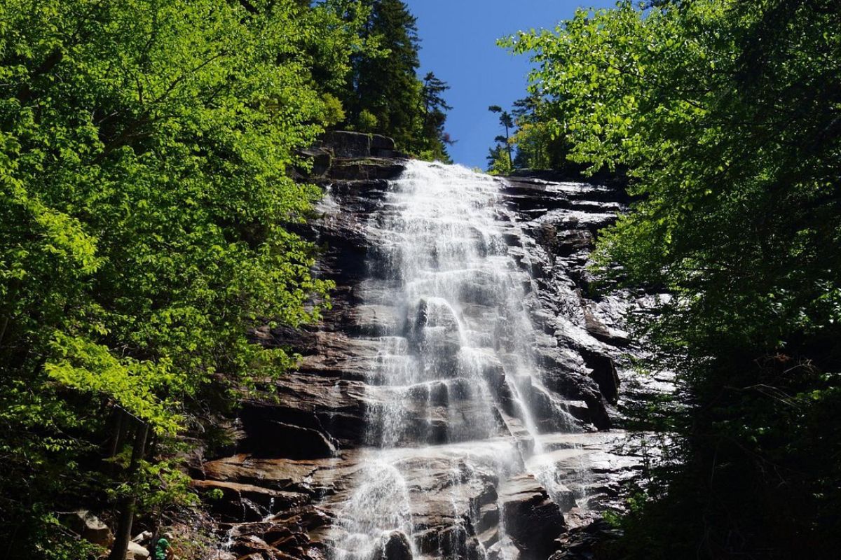 Mysteries Of New Hampshire's Arethusa | TouristSecrets