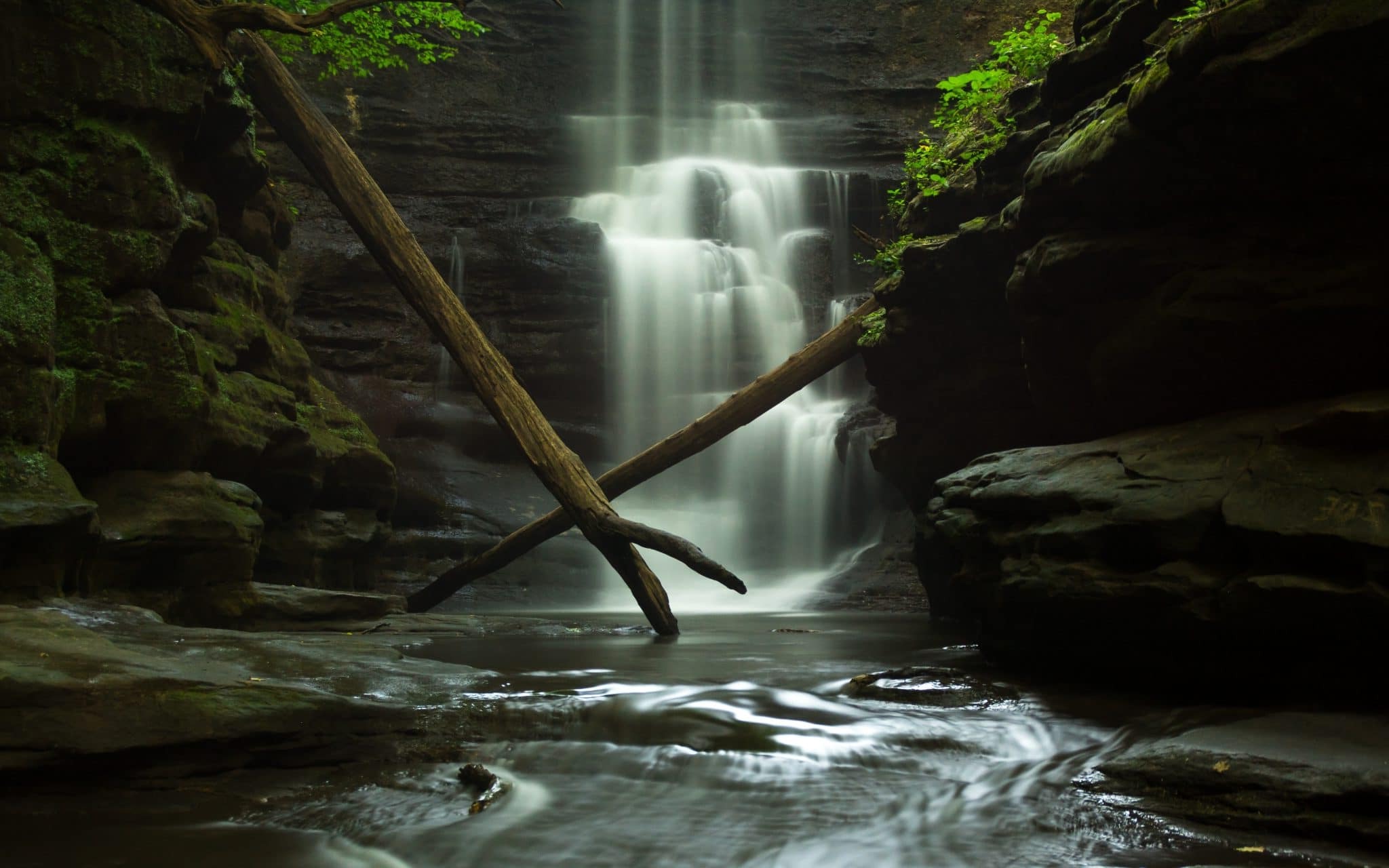 Mystery Of Illinois' Cascade Springs | TouristSecrets