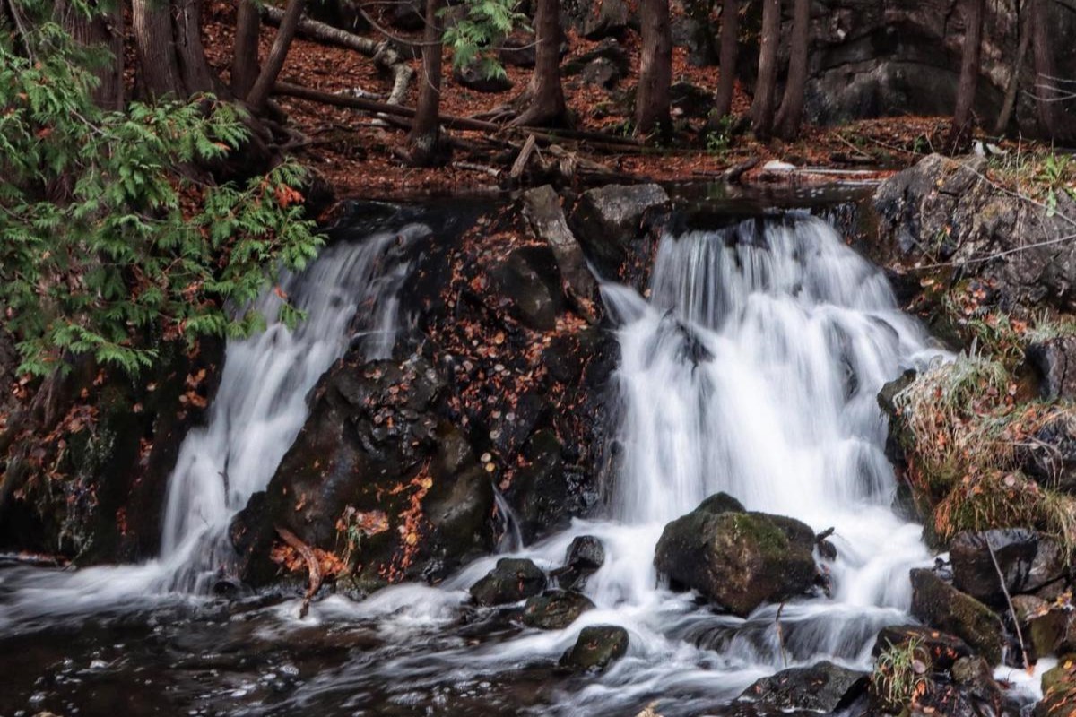 Mystery Of Michigan's Fumee Falls Springs | TouristSecrets