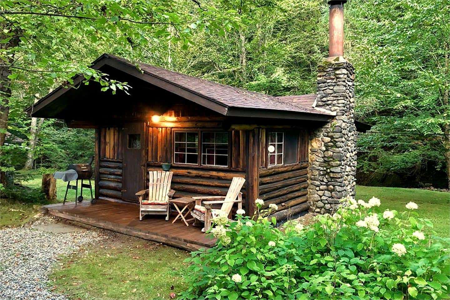 Hidden Forest Cabins In New Hampshire's White Mountains | TouristSecrets