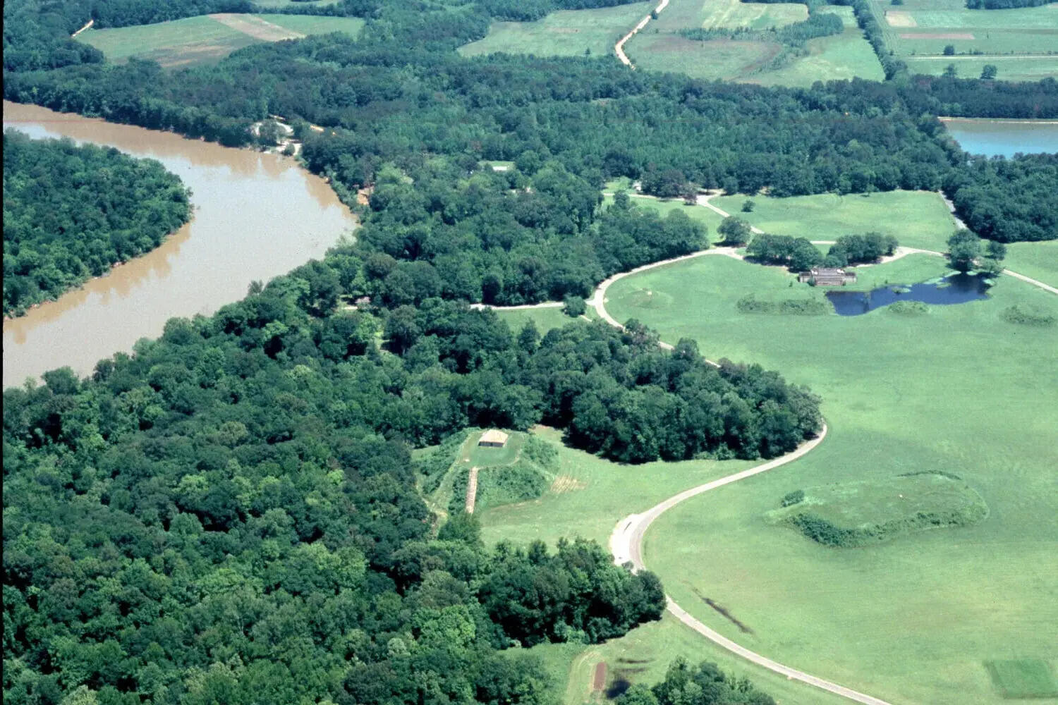 Secrets Of Alabama's Mound State Monument | TouristSecrets